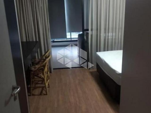Apartamento no Bom Retiro com 1 dormitório e 1 vaga de garagem