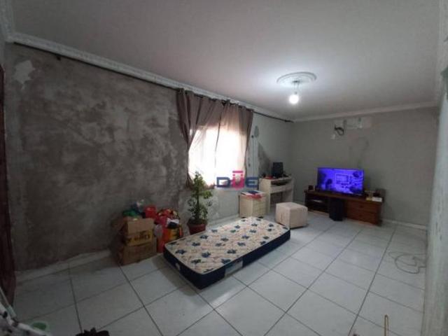 Apartamento no BNH Térreo plano 4 3 dormitórios grandes e estacionamento murado à venda, 72 m² por