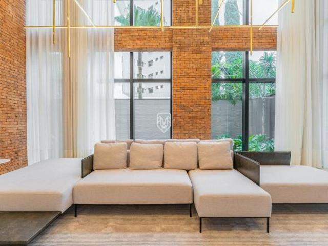 Apartamento no Brooklyn, 02 Quartos, 01 Vaga, Varanda, Bigorrilho, Curitiba