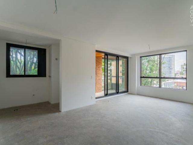 Apartamento No Brooklyn, 3 Suítes, 2 Vagas, Varanda Com Churrasqueira, Bigorrilho, Curitiba