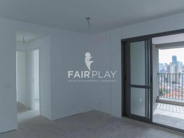 Apartamento no Brooklin, 69m de area util, duas suítes, uma vaga de garagem !