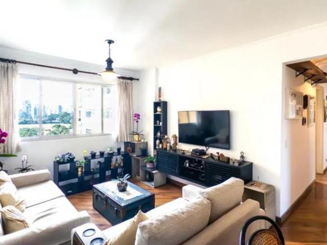 Apartamento no Brooklin com 3 quartos, sendo 1 suíte, 112m²