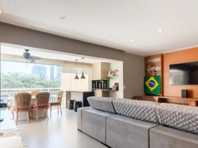 Apartamento no Brooklin com 4 quartos, sendo 2 suítes, 175m²