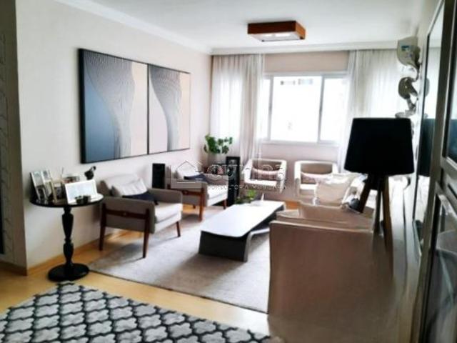 Apartamento no Cambuí, Reformado e Impecável com 137m², Frente para o Bosque e Sol da Manhã !