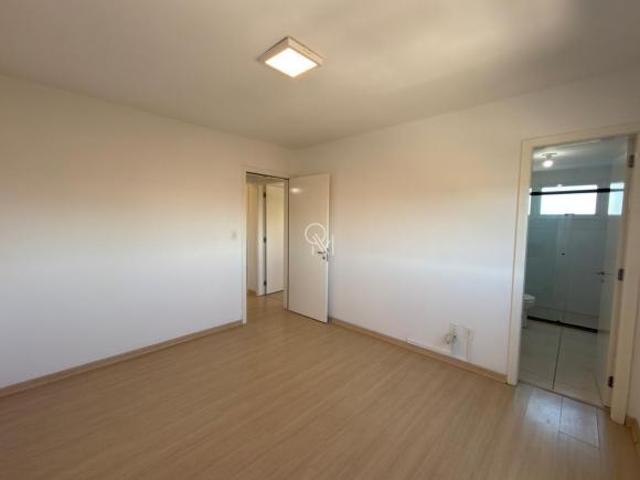 Apartamento no Caminhos de Pedra