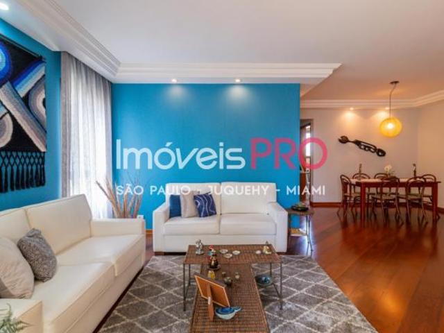 Apartamento no Campo Belo, óima localização com 178m2