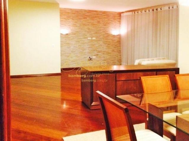 Apartamento no Campo Belo com 3 dormitórios, 1 suíte e 2 vagas