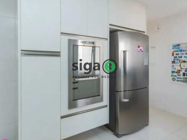 Apartamento no Campo Belo com 3 quartos e 3 vagas disponível para venda ou locação!