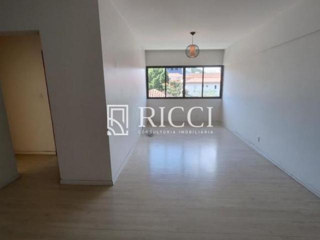 Apartamento no Campo Grande