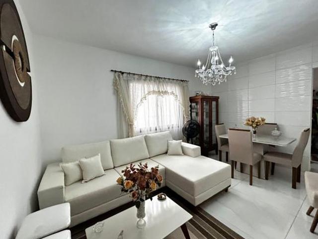 APARTAMENTO NO CANTO DO FORTE, 01 QUARTO, PREDIO DE ESCADA 320MIL