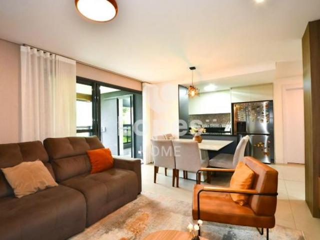 APARTAMENTO NO CABRAL | 3 QUARTOS COM 1 SUÍTE | 2 VAGAS DE GARAGEM