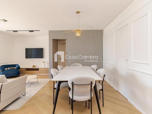 Apartamento no Cabral com 3 quartos e sacada com c