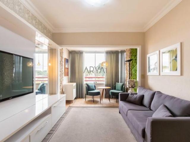 Apartamento no Cabral ARYA 1