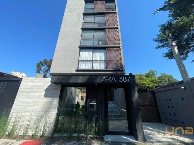 Apartamento no Cabral de 103 m² com 2 quartos
