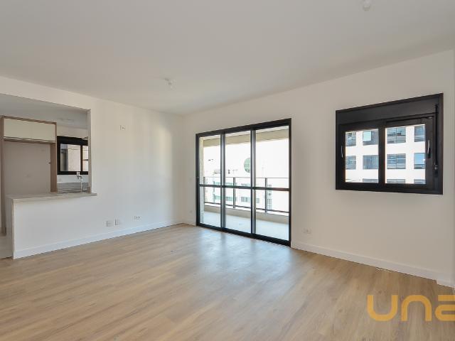 Apartamento no Cabral de 238 m² com 3 quartos