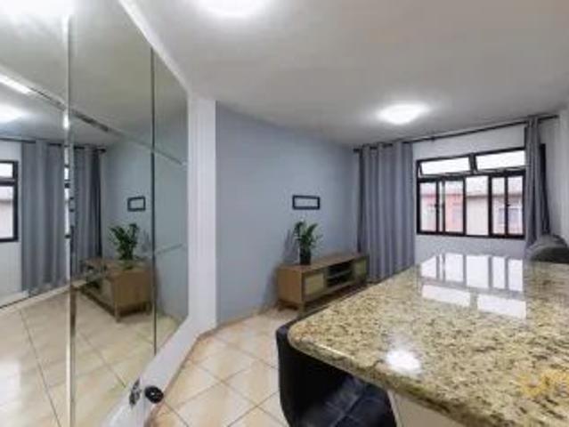 Apartamento no Capão Raso de 100.69 m² com 2 quartos
