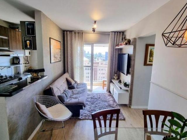 APARTAMENTO NO CAPÃO RASO – 2 QUARTOS, 1 BANHEIRO E E 1 VAGA DE GARAGEM
