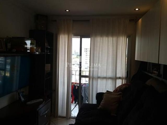 Apartamento no Carrão com 2 quartos, 1vaga, área útil de 57m². Condomínio Isadora