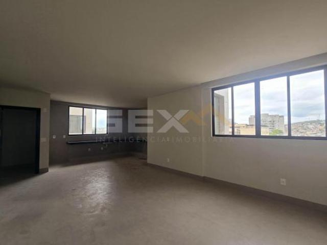 Apartamento no Centro, 3 quartos, 2 suítes e 3 vagas