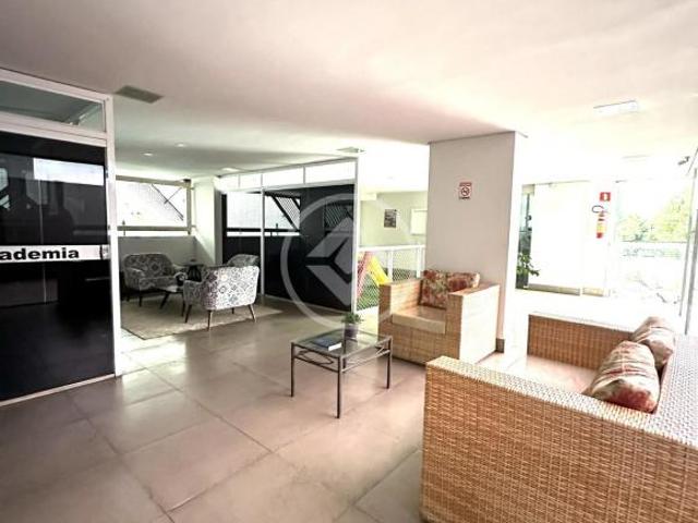 Apartamento no centro com excelente localização, 109m², 3 quartos, sendo 1 suíte, ampla sala para 2