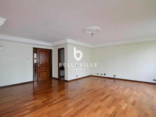 Apartamento no Centro com excelente potencial par