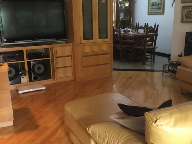 Apartamento no Centro com Varanda e Lazer Completo