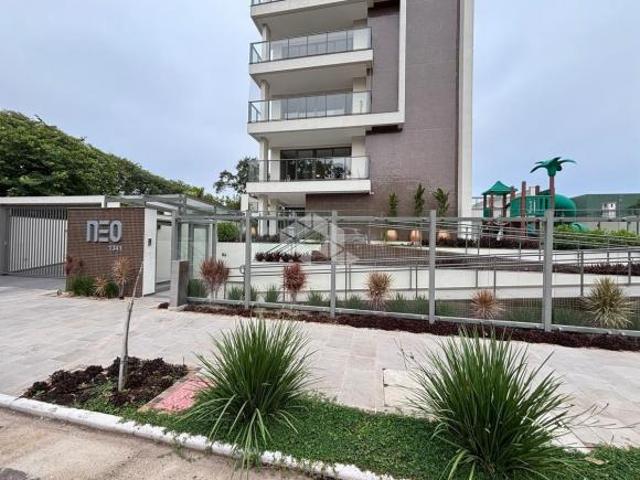 APARTAMENTO NO CENTRO COM 02 SUÍTES