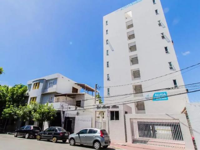 Apartamento no centro com 2 quartos e elevador enfrente ao liceu