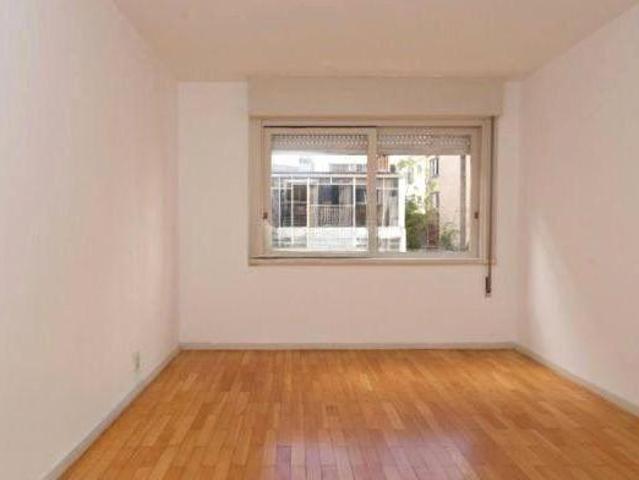 Apartamento no Centro de 1 dormitório DESOCUPADO