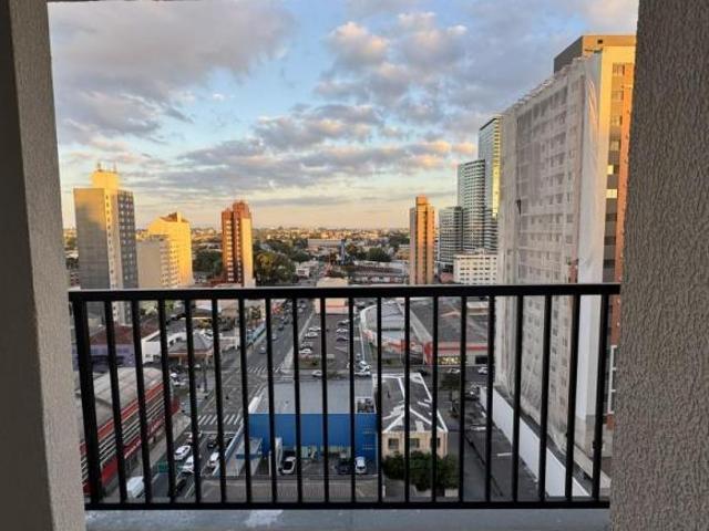 Apartamento no Centro de Curitiba com 30m², 1 quarto e 1 banheiro