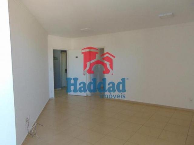 APARTAMENTO NO CENTRO DE BIRIGUI, PRONTO COM ARMARIOS, PROXIMO A TODOS OS TIPOS DE COMERCIOS.