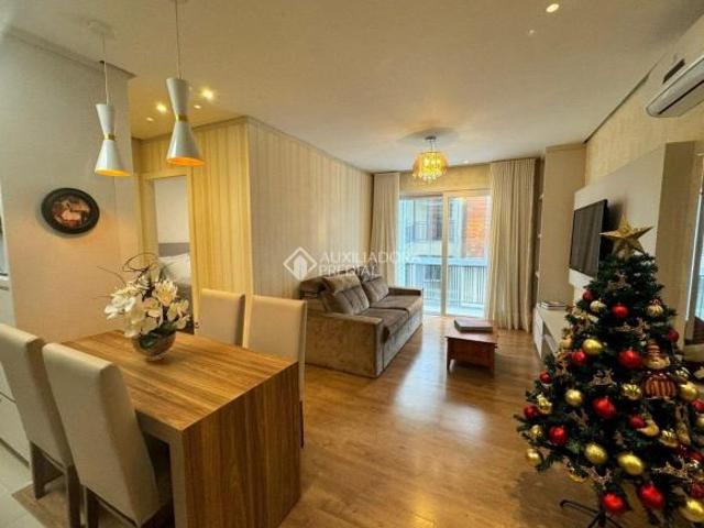 APARTAMENTO NO CENTRO DE GRAMADO!