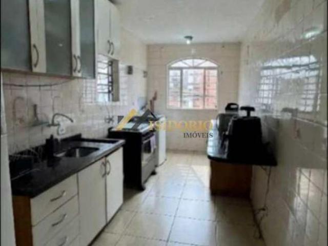 APARTAMENTO NO CENTRO DE SÃO JOSÉ! 03 QUARTOS, SUÍTE, SACADA!