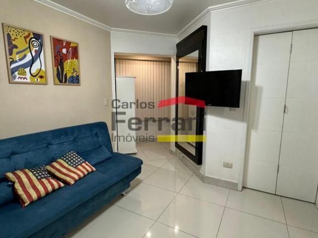 APARTAMENTO NO CENTRO DE SÃO PAULO, POSSUI 1 DORMITÓRIO, 1 VAGA DE GARAGEM, POSSUI ÁREA DE LAZER