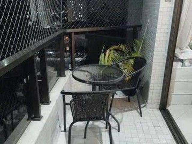 Apartamento no Centro de SJC: Reformado