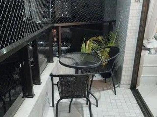 Apartamento no Centro de SJC: Reformado