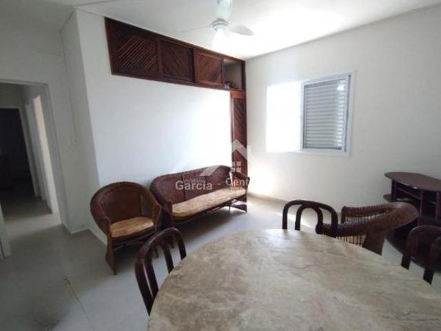 Apartamento no centro de Peruíbe para venda