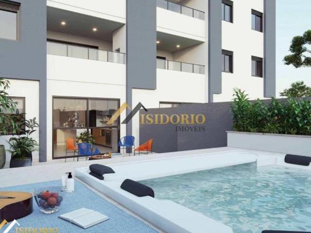 APARTAMENTO NO CENTRO DE PINHAIS! 02 QUARTOS, SUÍTE, SACADA!