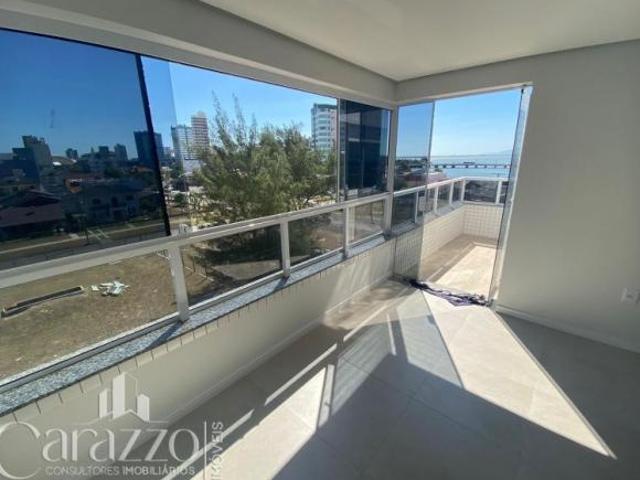 APARTAMENTO NO CENTRO DE TRAMANDAÍ