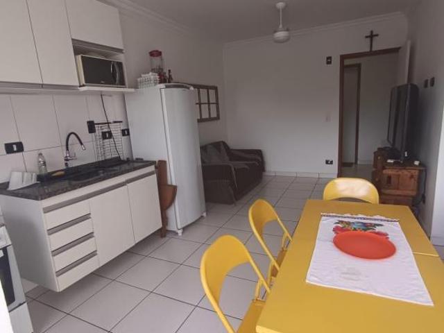 APARTAMENTO NO CENTRO DE UBATUBA