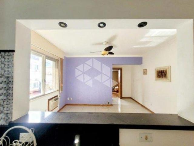 Apartamento no Centro Histórico com 01 dormitório e garagem