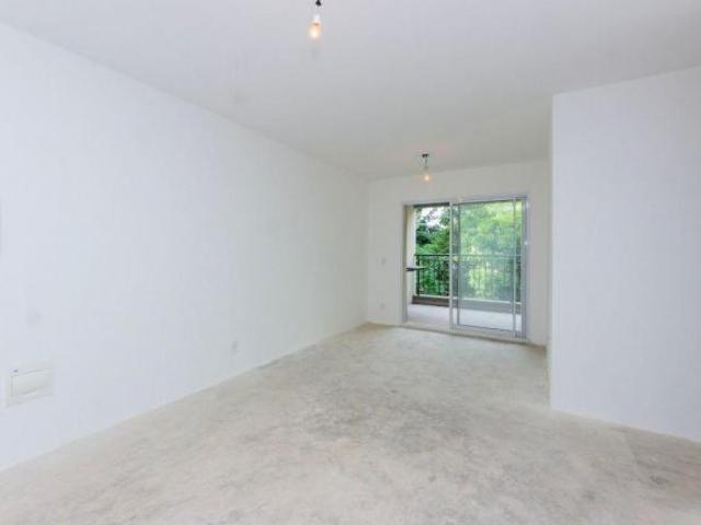 Apartamento no contrapiso, próximo ao Golf Clube