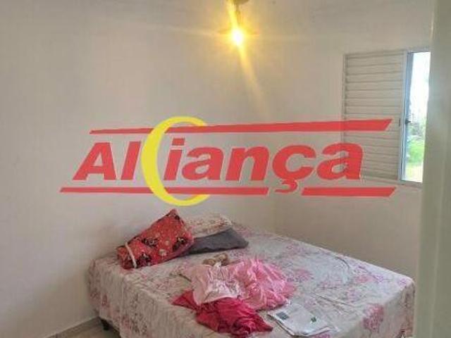 apartamento no Cond. Ipe vila Sadokin, reformado