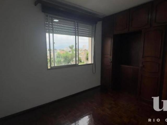 Apartamento no condomínio Marcilio Dias
