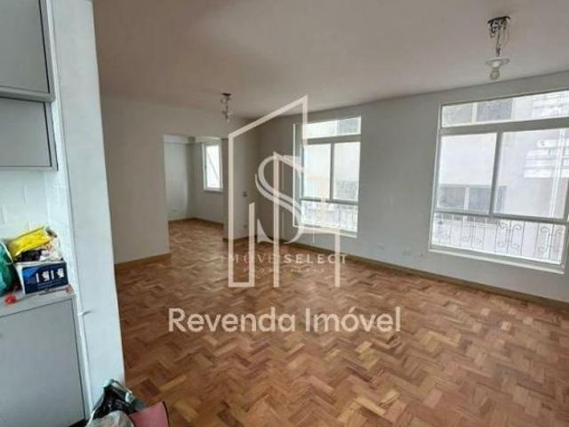 Apartamento no Condomínio Monterrey em Cerqueira César com 95m² 2 dormitórios 1