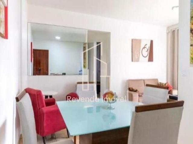 Apartamento no Condomínio na com m² dormitórios banheiros vagas