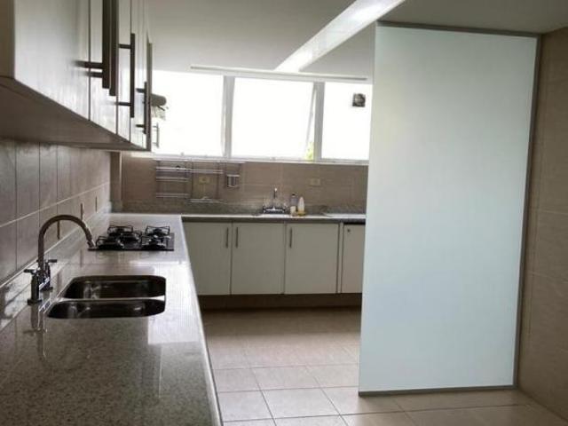 Apartamento no Condomínio no Paraíso com 3 dormitórios 3 banheiros