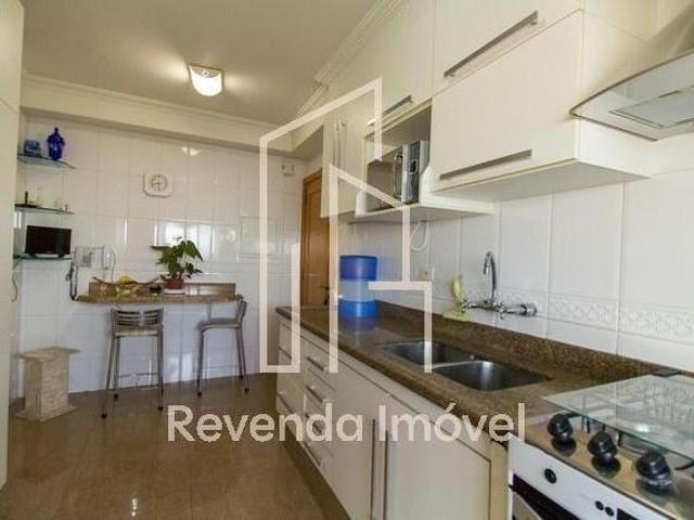 Apartamento no Condomínio Castelo de Sintra na Vila Pereira Barreto com 98m² 3 d