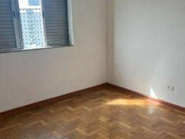 Apartamento no Condomínio Edifício Clóris