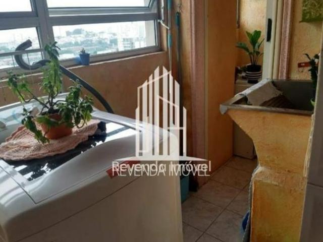 Apartamento no Condomínio Edifício Hyde Park na Vila Esperança com 65m² 2 dormit